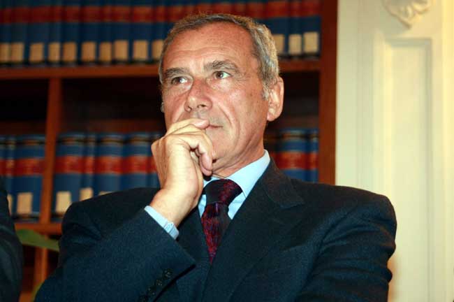 30 anni fa iniziava il maxi processo, Grasso: "Cercare verità sulle ...