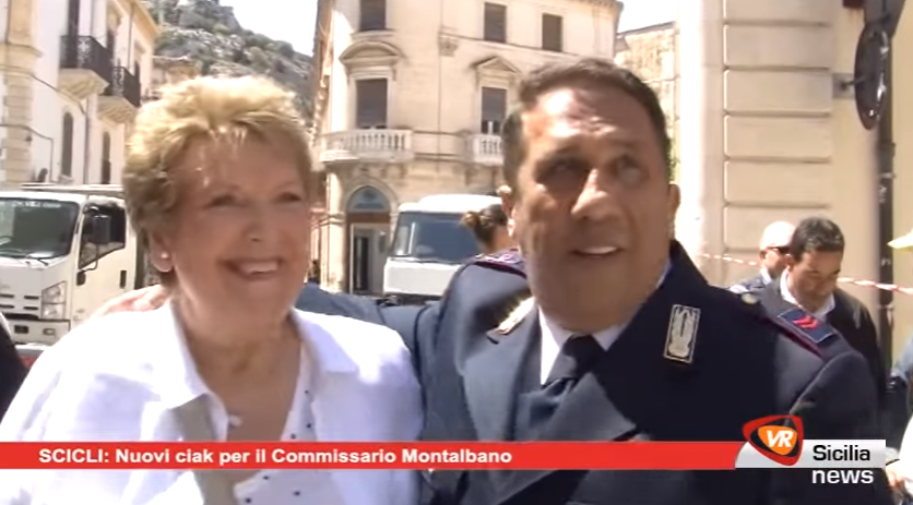 Un selfie con Montalbano e Catarella |A Scicli si girano i nuovi ...