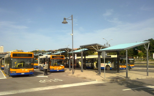 Rapina al Terminal degli autobus dell'Amat, controllore colpito al ...