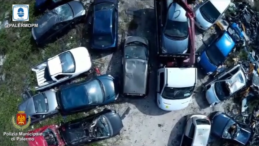 Una discarica abusiva di rifiuti speciali di 3mila metri quadri ...