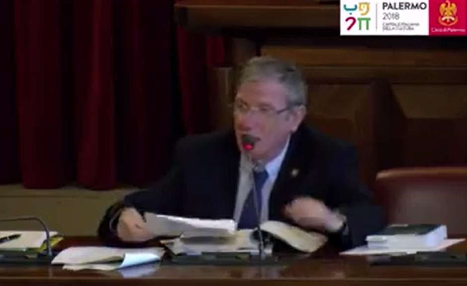 Il revisore dei conti ammette la telefonata con Orlando e scoppia il ...