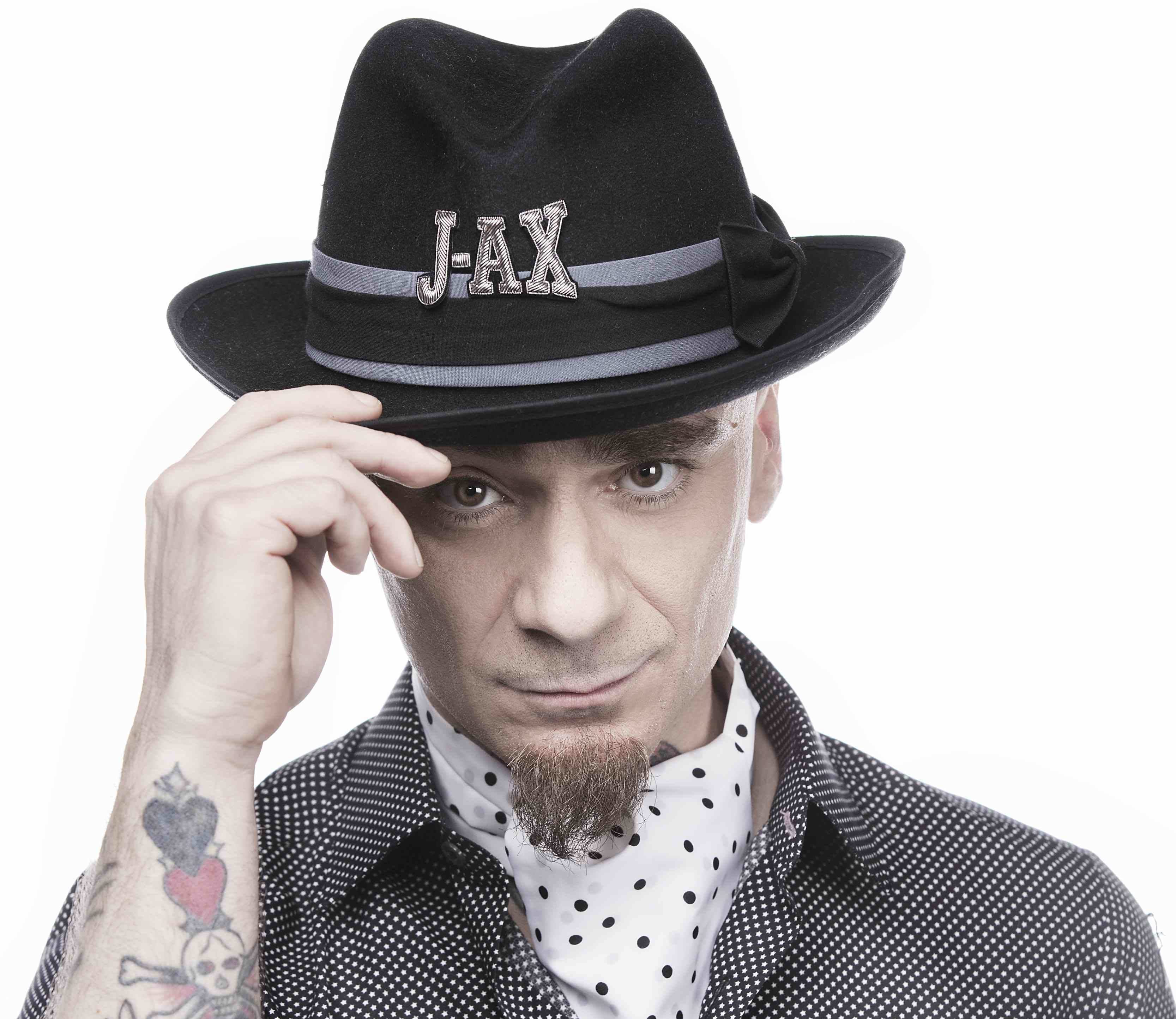 J-Ax il nuovo singolo "SALSA" feat. Jake La Furia - BlogSicilia ...