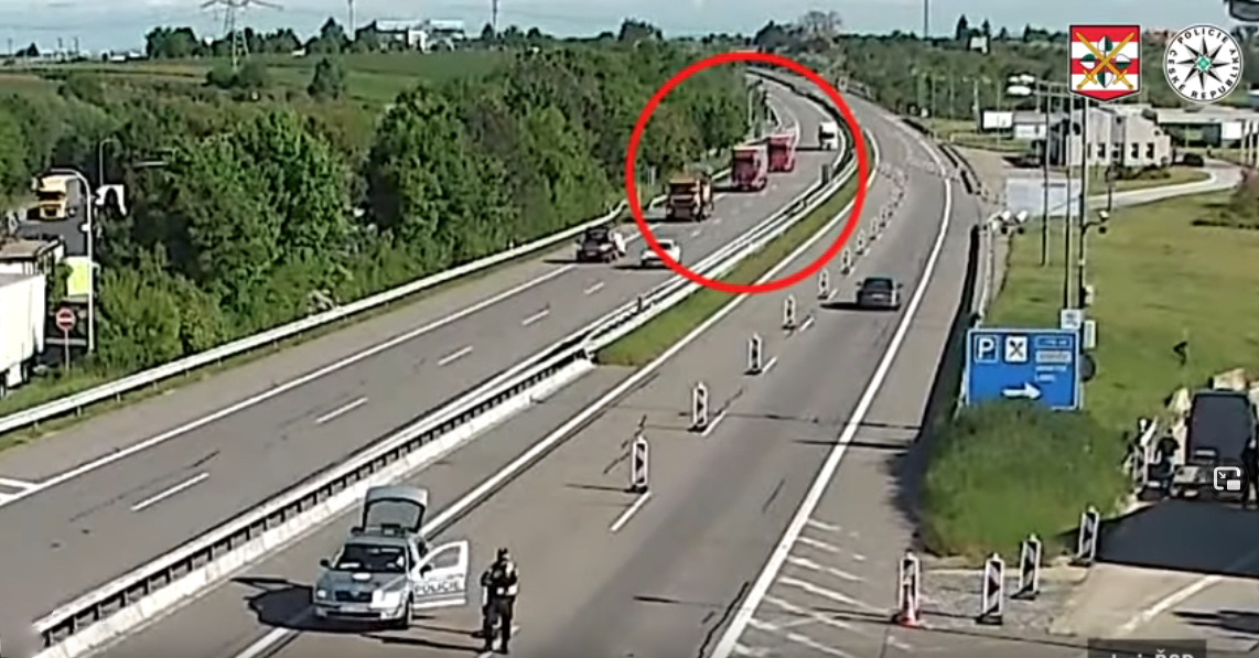 Tir contro tir, impatto mortale, il video del terribile incidente