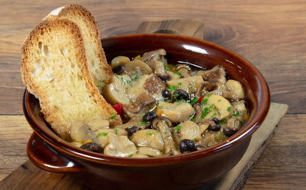 La zuppa di funghi di Chef Pappagallo - BlogSicilia - Ultime notizie ...