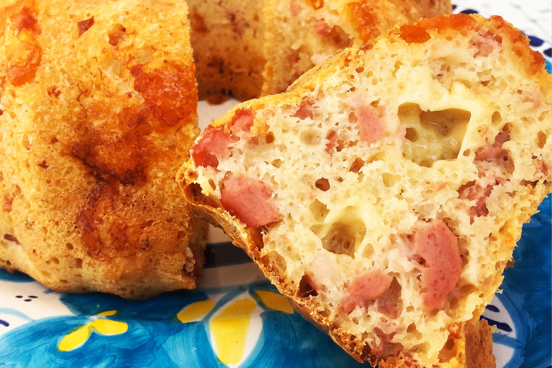 Babà salato, la ciambella rustica del Natale a Napoli - BlogSicilia ...