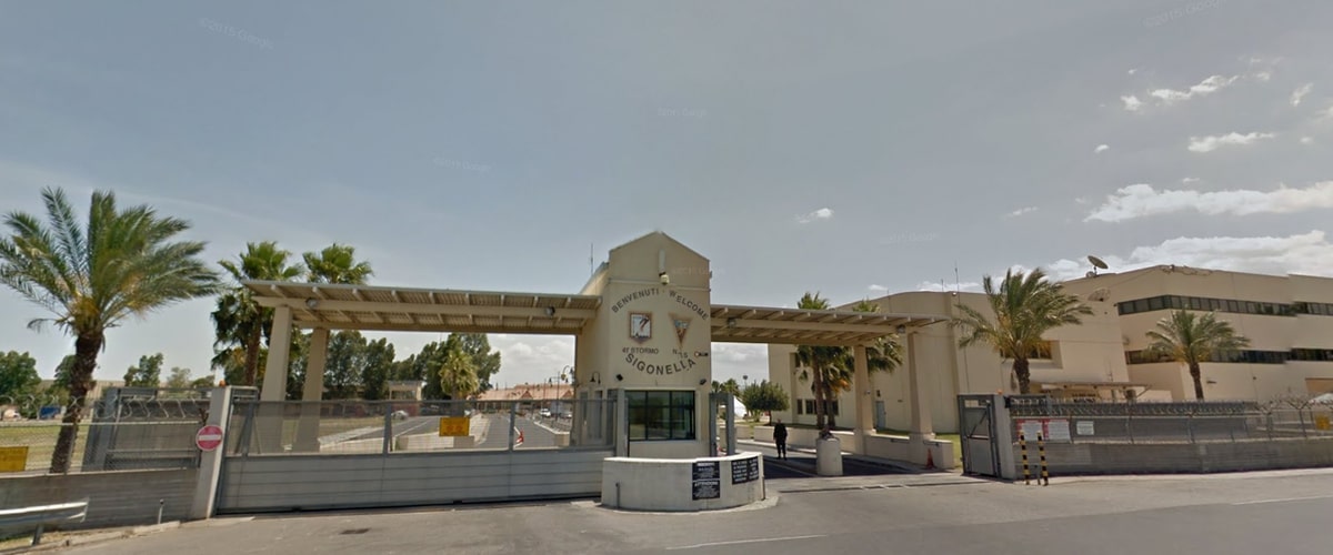 Voli da Sigonella dopo l'incendio, ceck in a Fontanarossa poi in bus ...