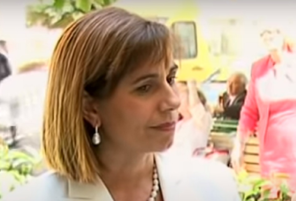 La dirigente indagata torna al suo posto e anche col massimo dell ...