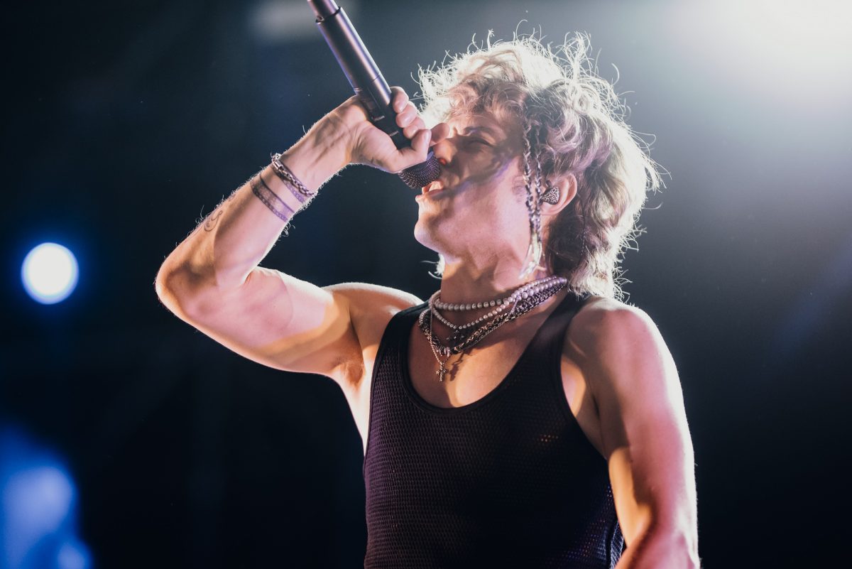 Irama sceglie la Sicilia, alla Scala dei Turchi le riprese per il video ...