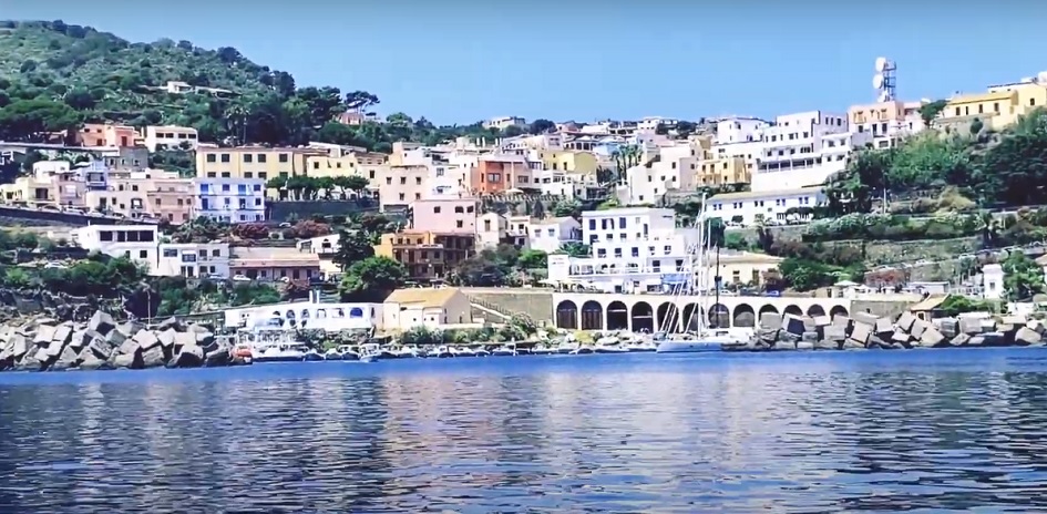Ustica Green Village alla Bit di Milano, il villaggio turistico ...