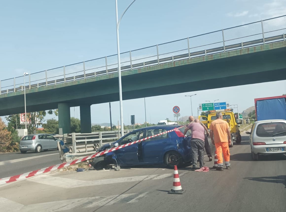 Incidente all'ingresso della Palermo-Catania, traffico in tilt all ...