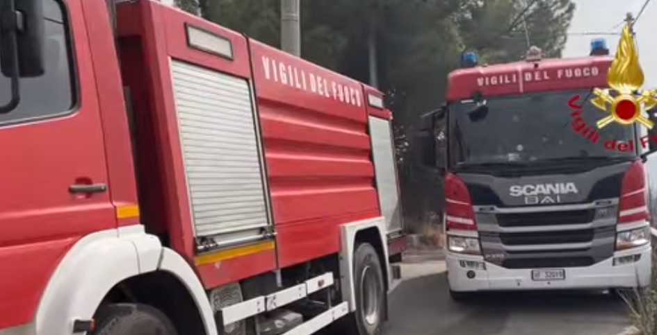 Scivola dalla strada e rischia di cadere nel burrone, nel palermitano ...