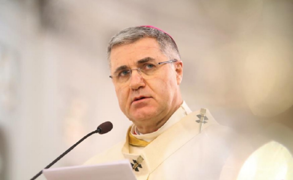 Niente più padrino e madrina nei battesimi e nelle cresime, le ...