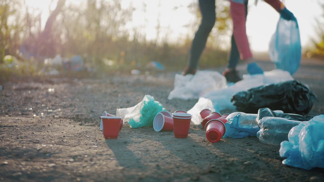 Rifiuti, Europa in prima linea sulla plastica monouso - BlogSicilia ...