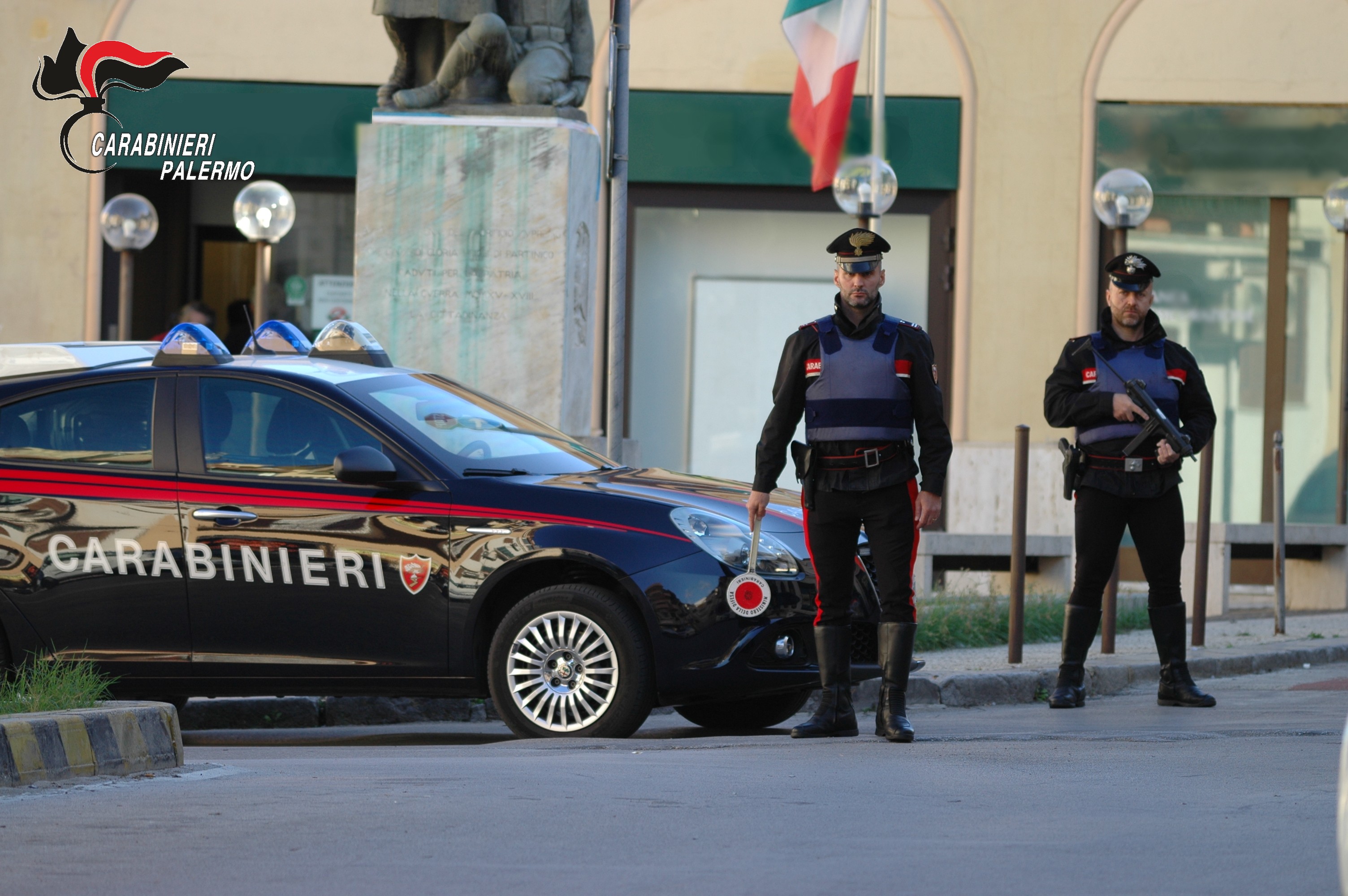 Carabinieri salvano a Palermo una bambina di 14 mesi che stava ...