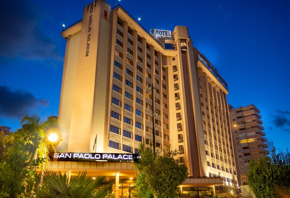 Il San Paolo Palace riapre all'insegna di ospitalità e legalità