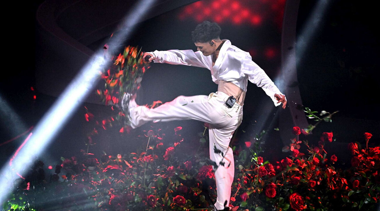 Sanremo 2023, Blanco il vandalo e Morandi l'umile