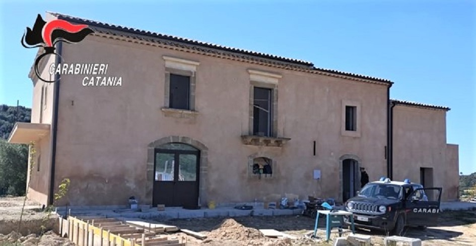 Furto in un bene confiscato alla mafia, 32enne confessa e fa ritrovare ...