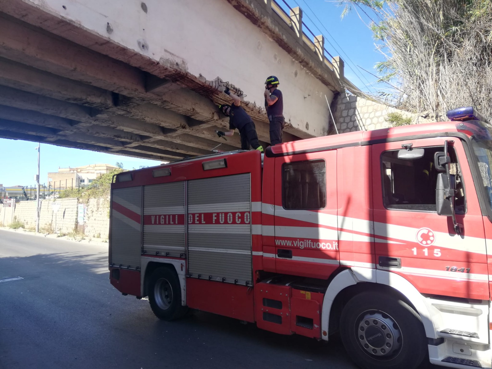 Sotto passo di viale Bagnera a Bagheria pericolante, verifiche dei ...