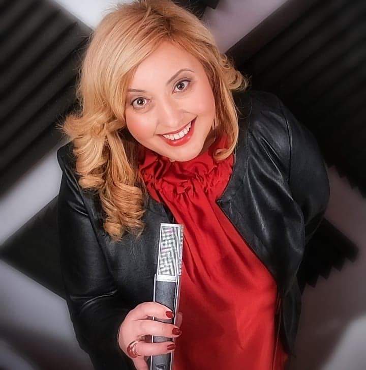 La cantante Angela Di Mauro ospite della kermesse "Palcoscenico delle ...