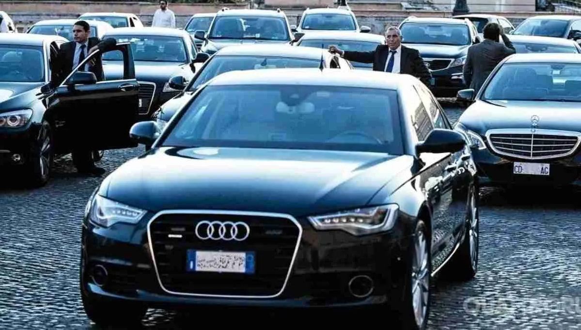 Auto blu, scoppia la polemica "Uso troppo permissivo e assenza di ...