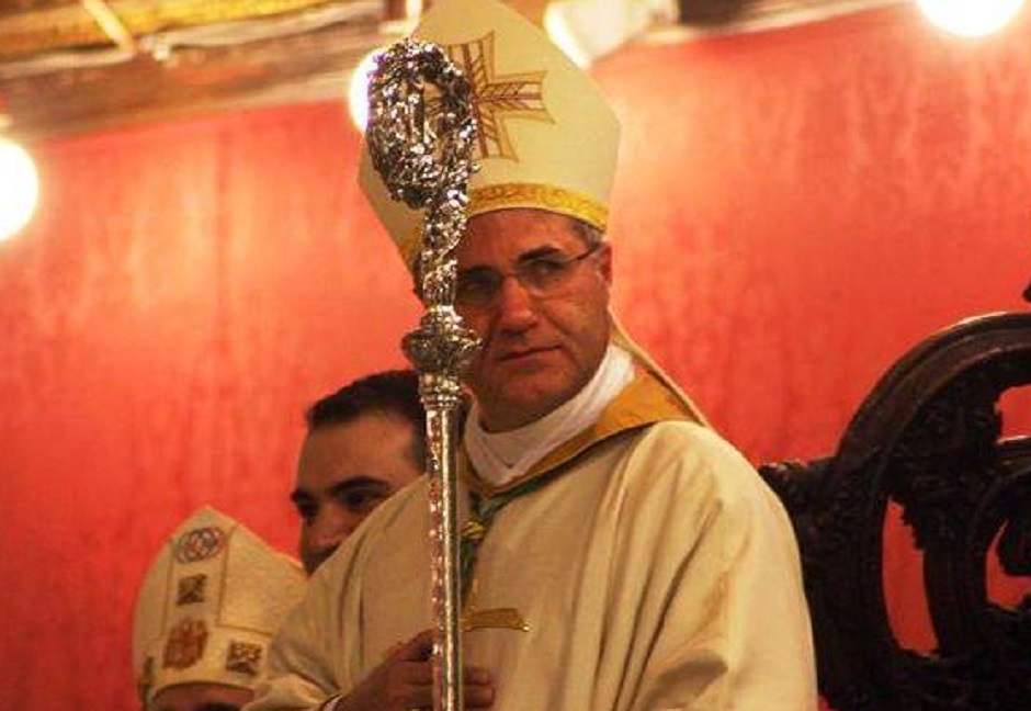 Lorefice attacca “il potere” e difende le Ong “Finta emergenza migranti”