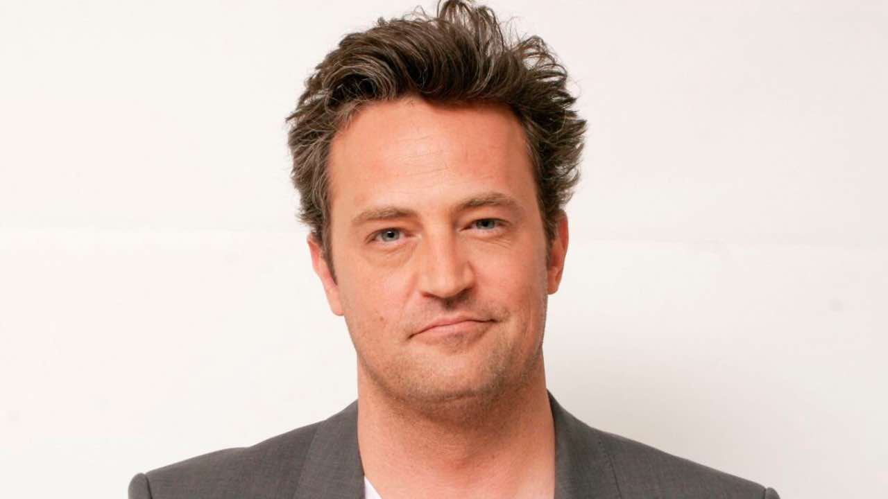 È morto Matthew Perry, Chandler Bing di Friends