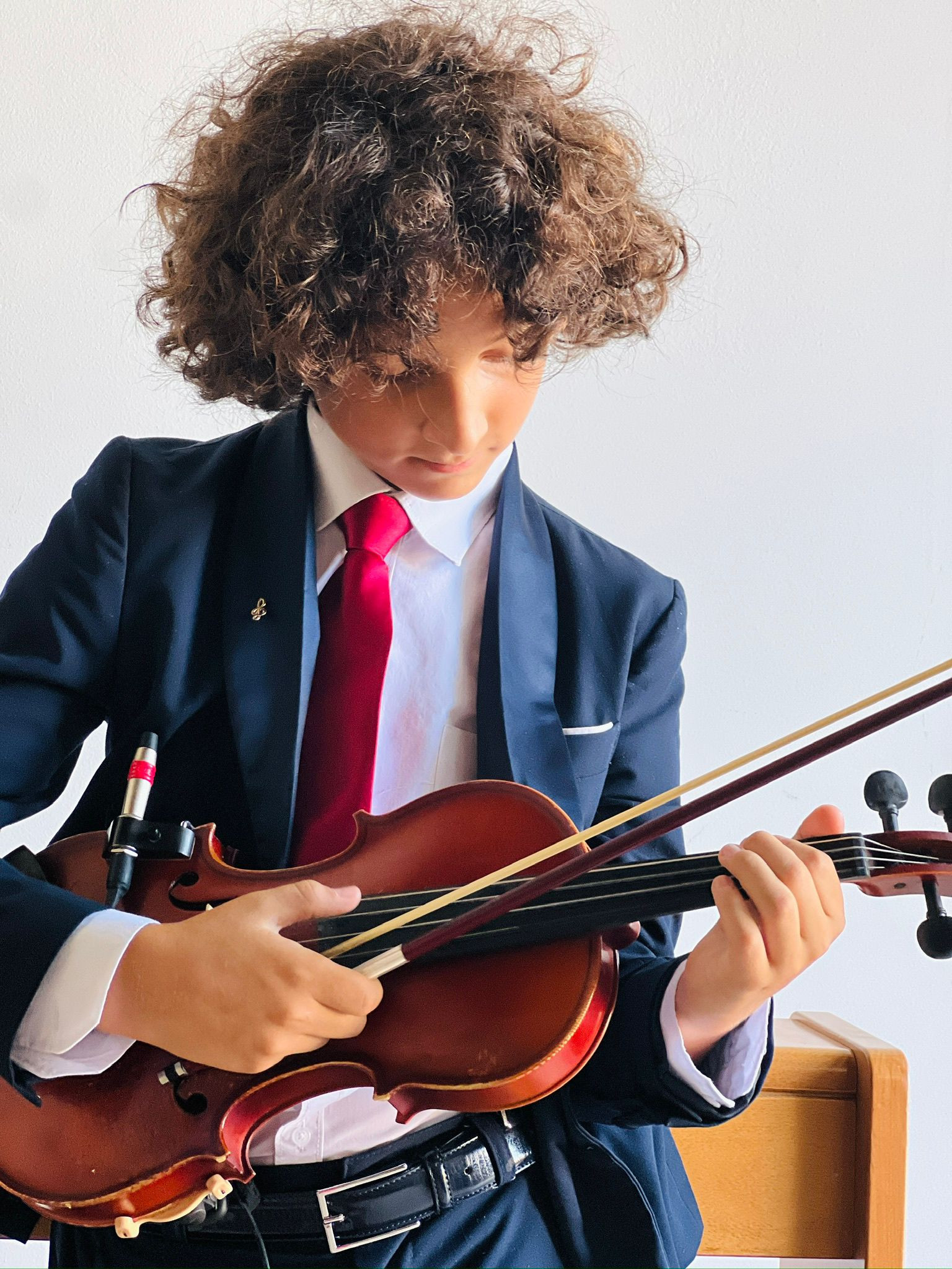 Tu Si Que Vales 2023 vinto dal tredicenne violinista siciliano Samuele ...