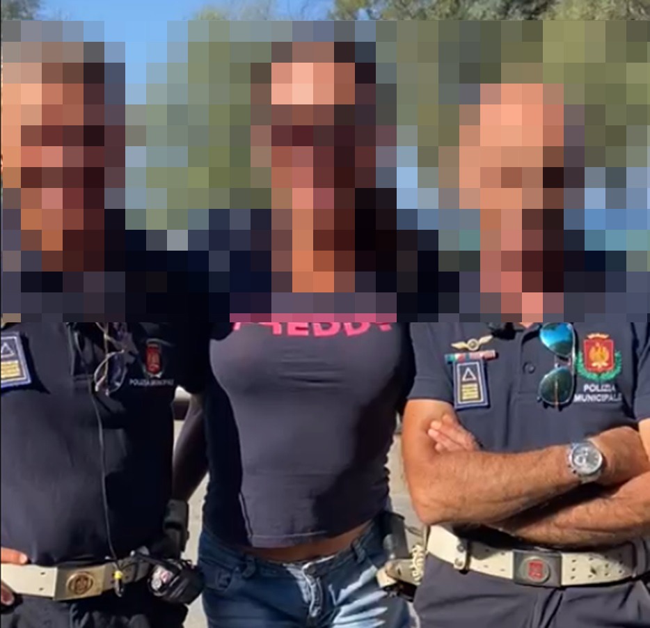 Scandalo tra i vigli urbani per un video in compagnia di un trans, l ...