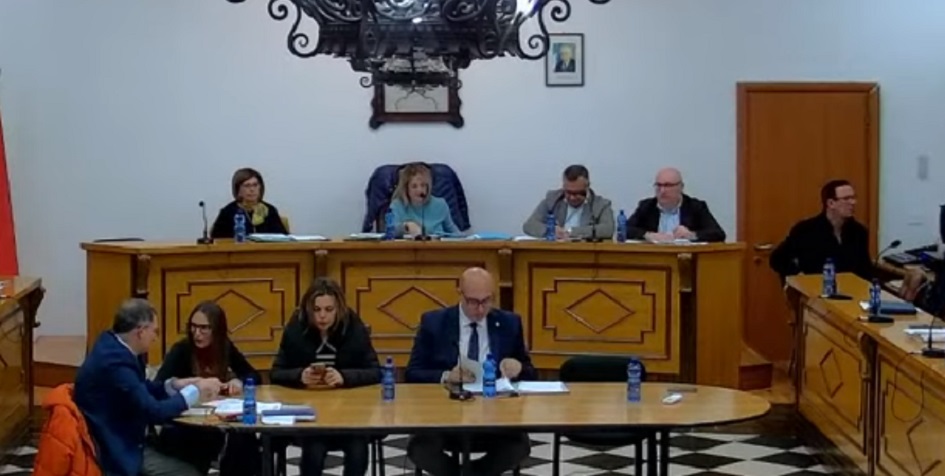 Il caso Solarino, Consiglio decaduto, nominato commissario e sindaco al ...