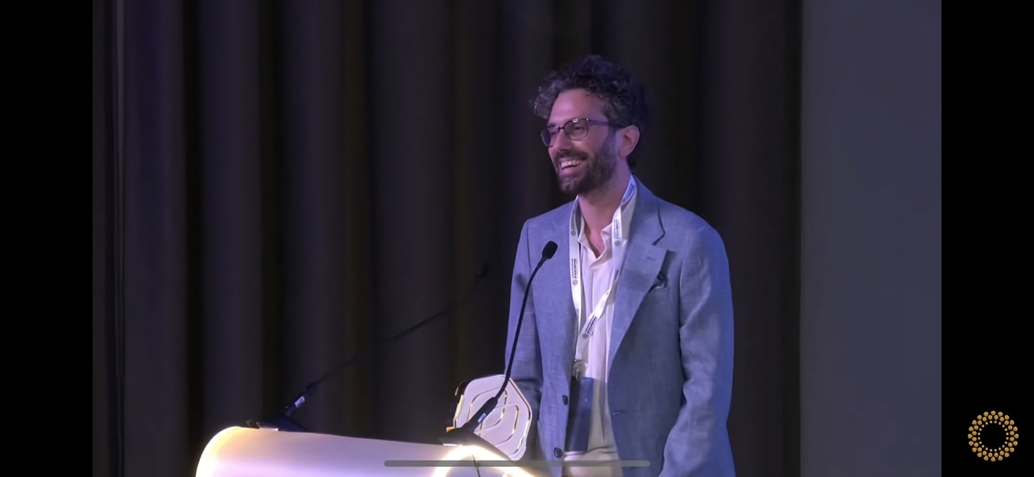 Il regista trapanese Siro trionfa a Dubai con un corto realizzato ...