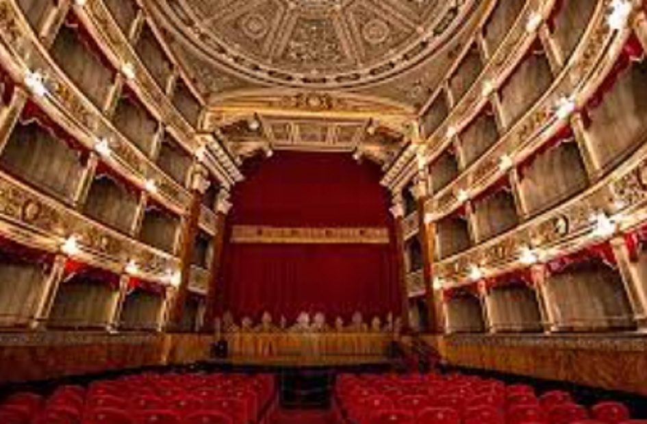 Posto da addetto stampa al Teatro di Noto, compenso da 250 euro mensili ...