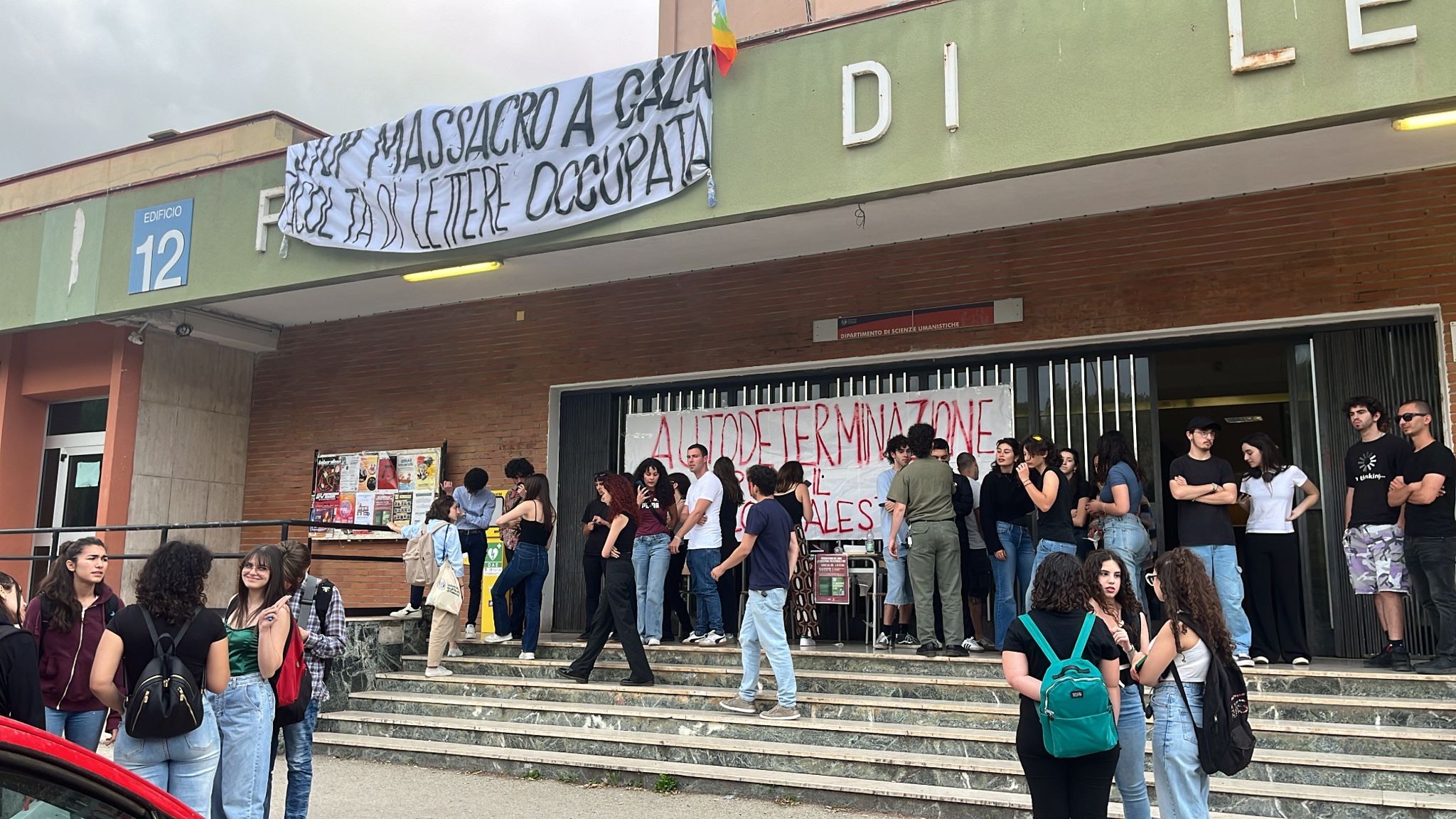 Occupata l'ex facoltà di Lettere e Filosofia di Unipa