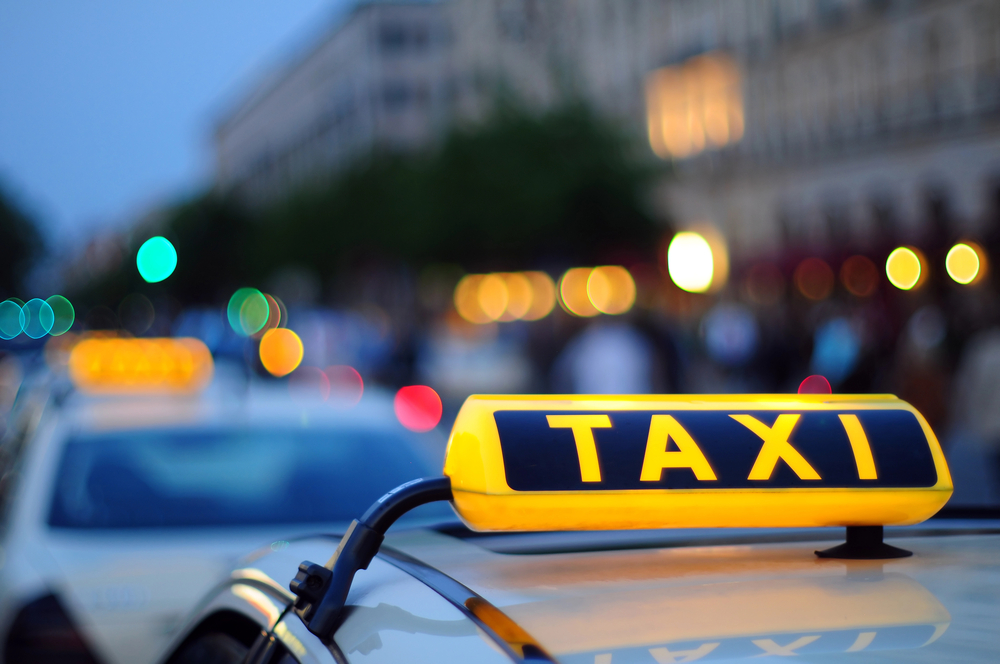 Quanto costano i taxi in Sicilia, le tariffe da e per gli aeroporti ...