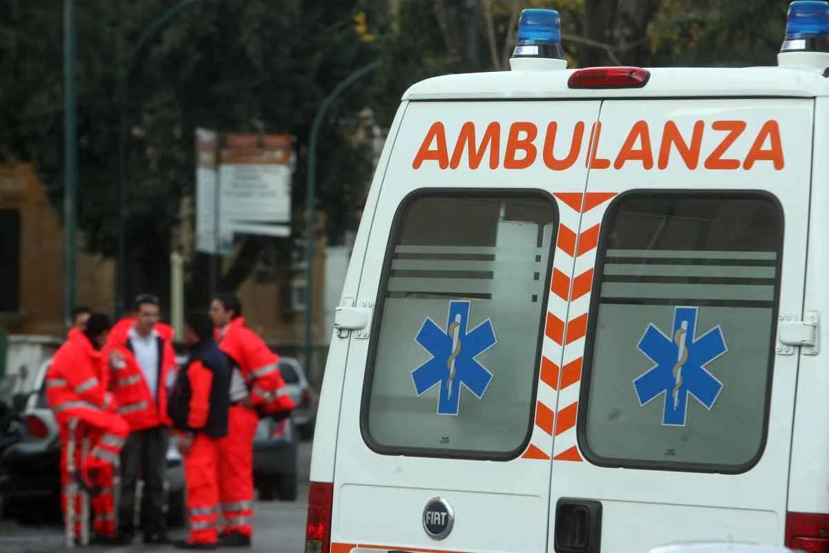 Cade da otto metri mentre ripara un'antenna, Valguarnera piange Filippo ...