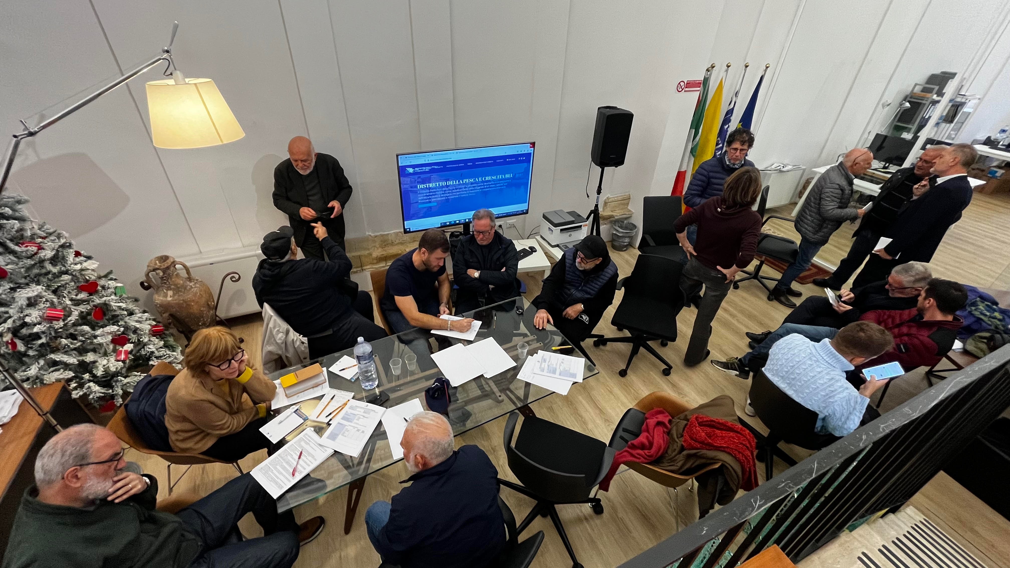 Incontro al Distretto della Pesca e Crescita Blu per la tutela del ...