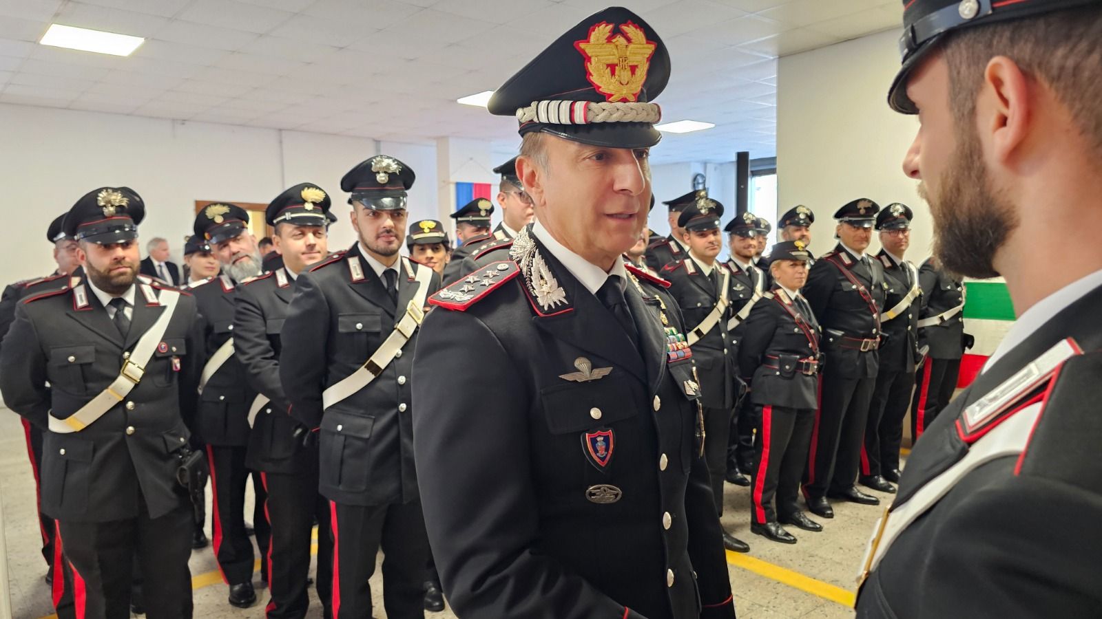 Il generale Luongo in visita al Comando Interregionale Carabinieri ...