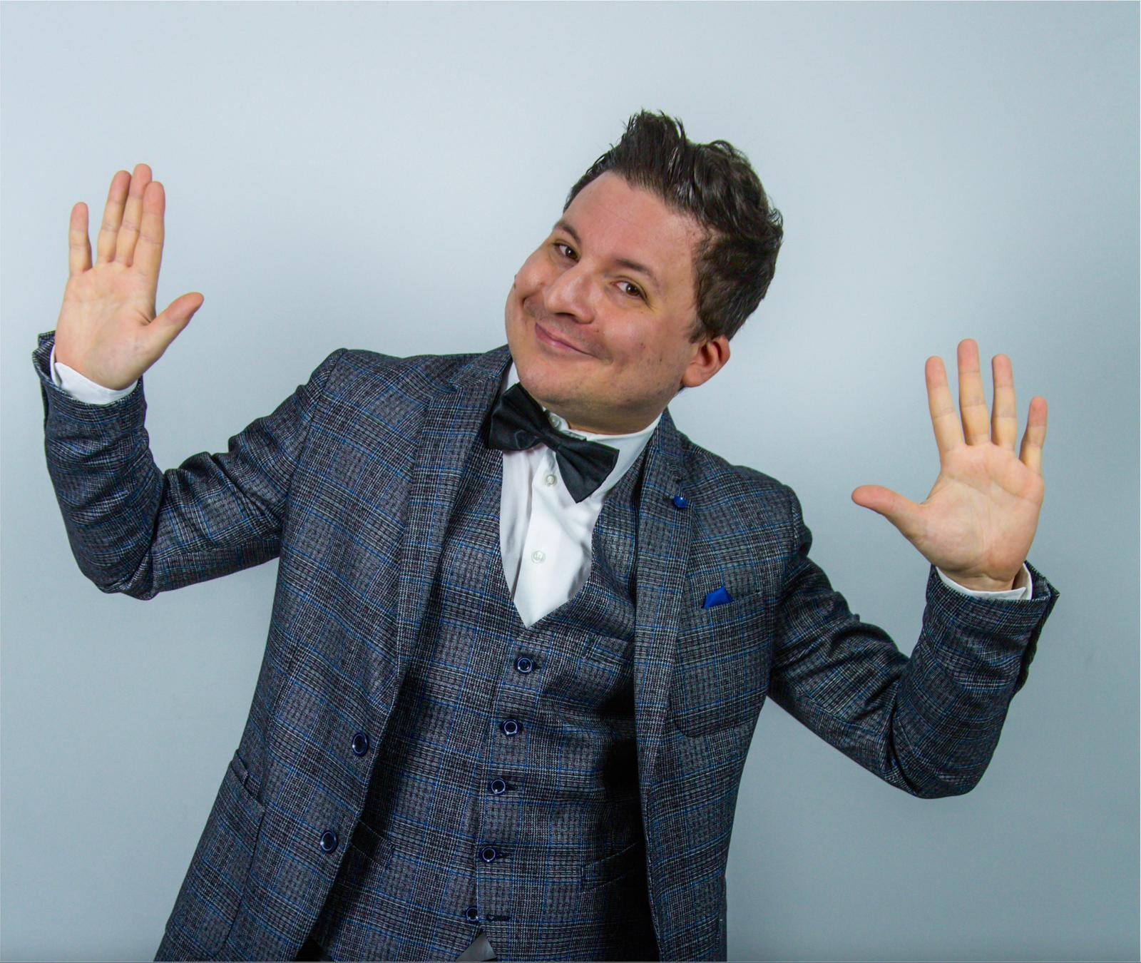 ''Uno, Manfredi e Centomila'', parte il tour siciliano di Manfredi Di ...