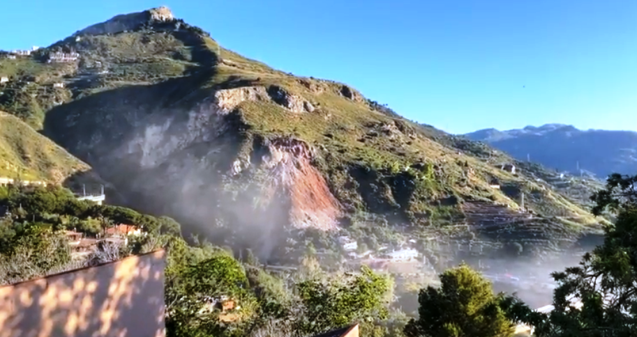 Esplosione all'alba, demolito il costone su via Garipoli a Taormina ...