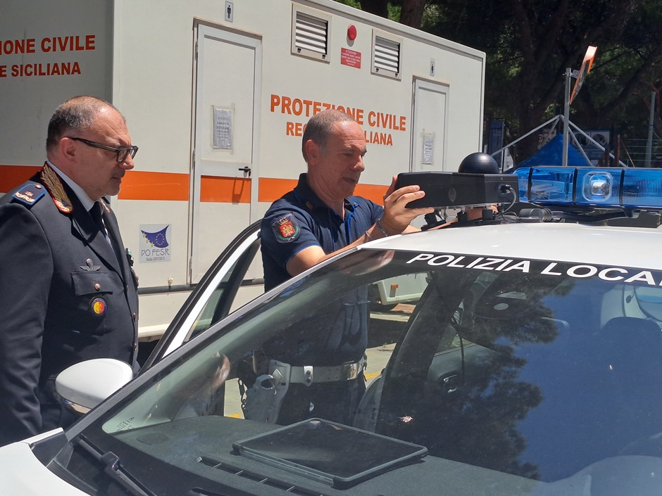 Nuovo street control a Palermo, in diretta verifiche su sosta ...