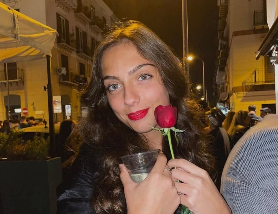 Morta in piscina a Bagheria, oggi a Capaci i funerali di Simona Cinà ...