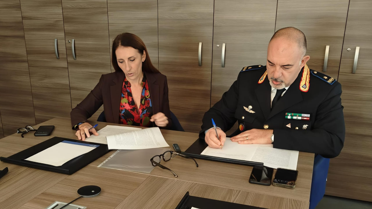 A Palermo le multe diventano digitali: notifiche smart e stop alla ...