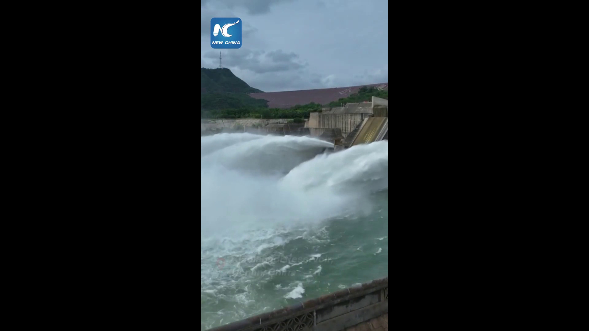 Cina, l'acqua dà spettacolo sul Fiume Giallo - BlogSicilia - Ultime ...